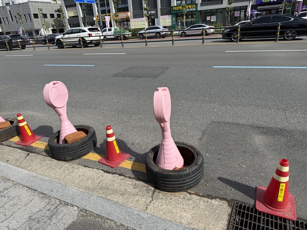 불법주정차로 몸살 앓는 수침교-용문역 네거리